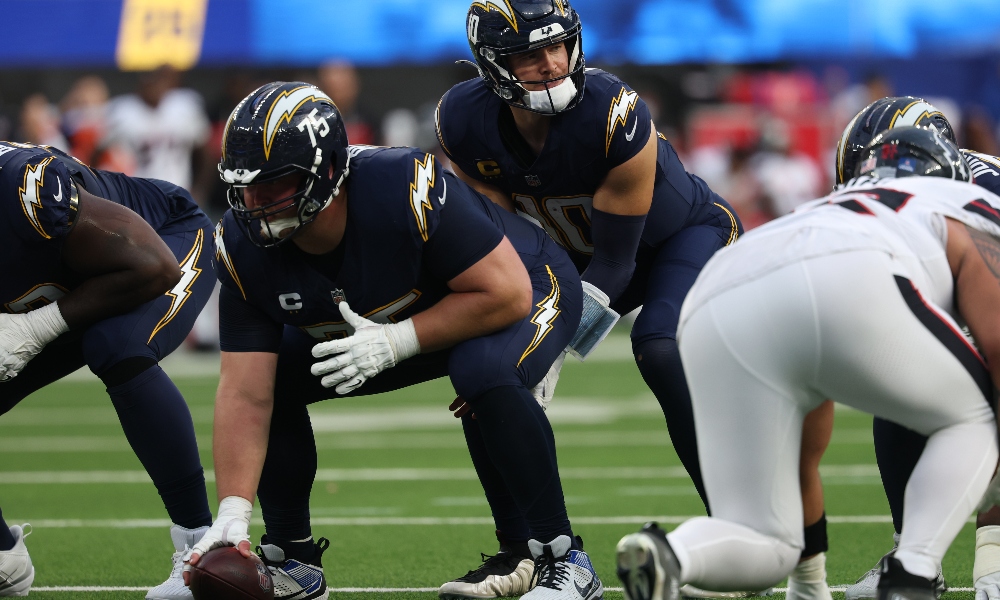 Former Alabama OL announces his retirement from the NFL